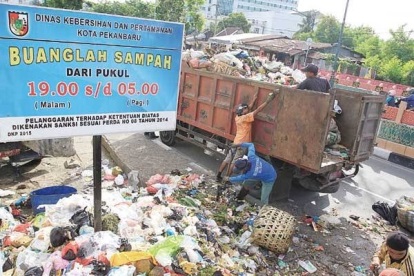 Tak Boleh Ada Sampah Menumpuk di Awal Tahun, DLHK Pekanbaru Segera Selesaikan Proses Pengelolaan ...